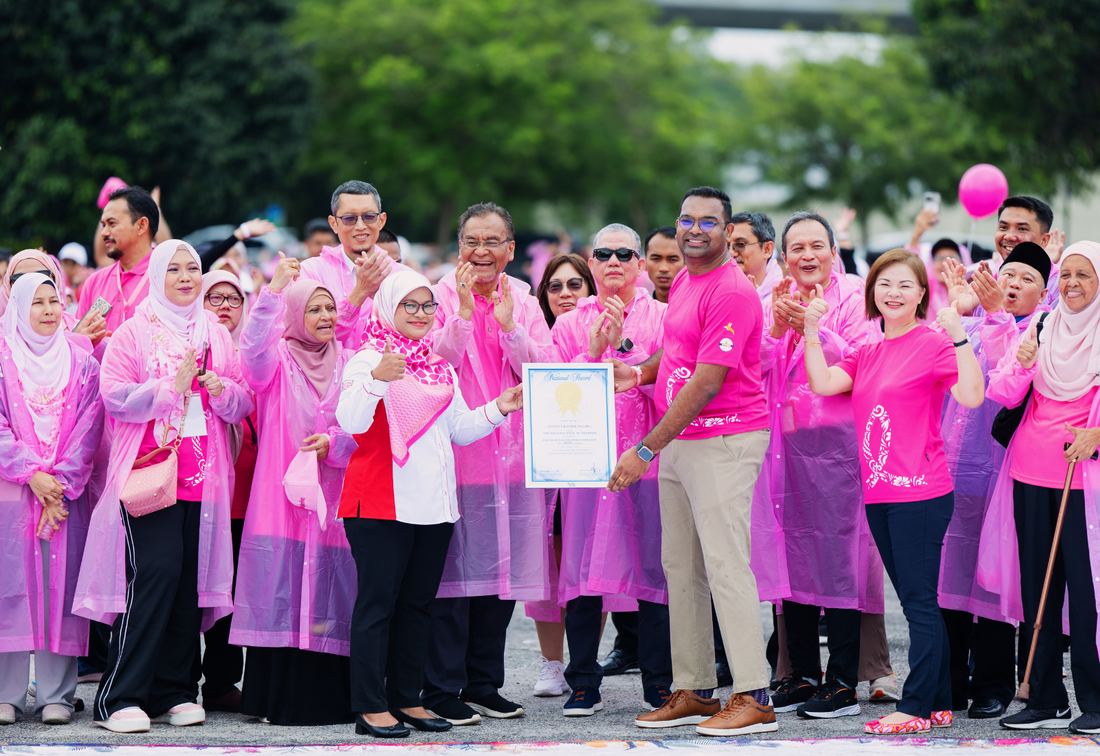 National Cancer Institute set record with the largest human pink ribbon ...